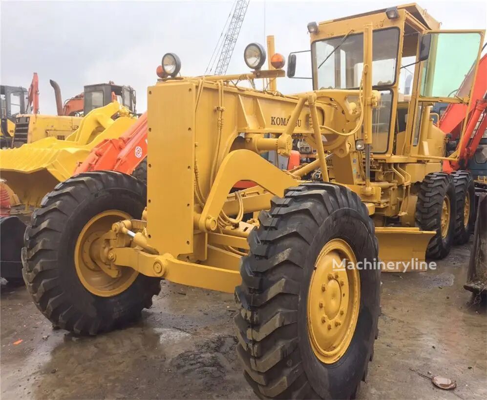Komatsu GD661 grejder