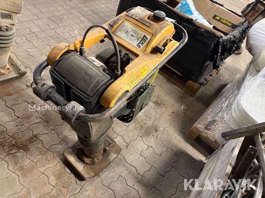 Prodaje se Wacker Neuson BS50-4As vibro ploču na aukciji