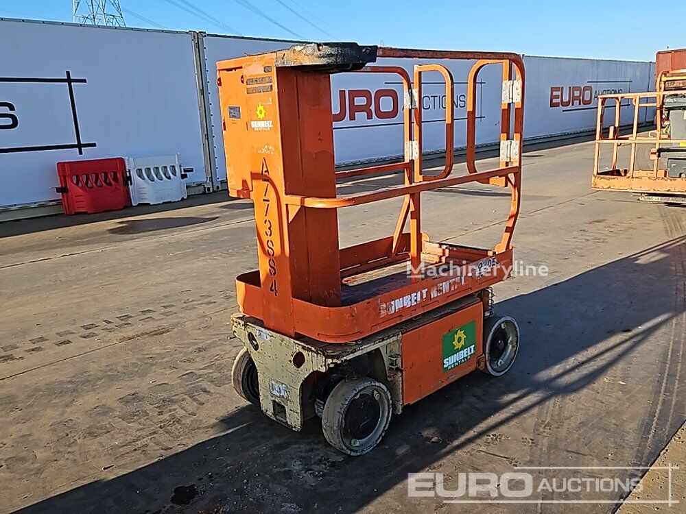 Prodaje se JLG 1230ES hidrauličnu zglobnu platformu na aukciji