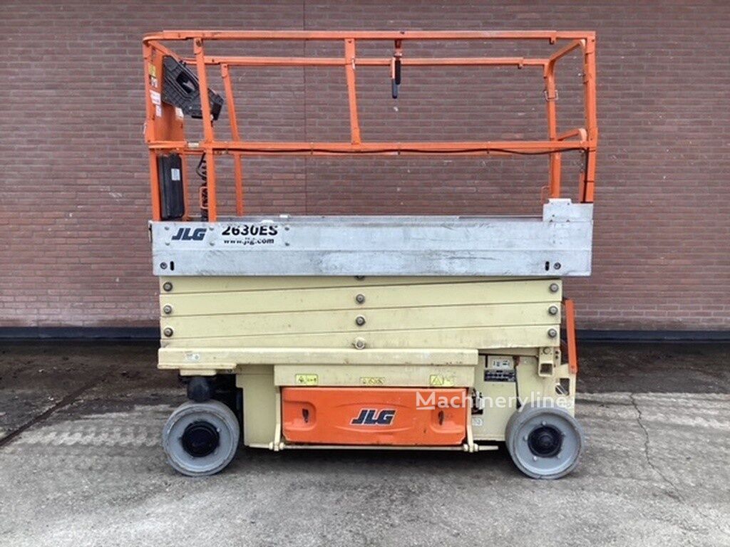 JLG 2630ES makazasta platforma