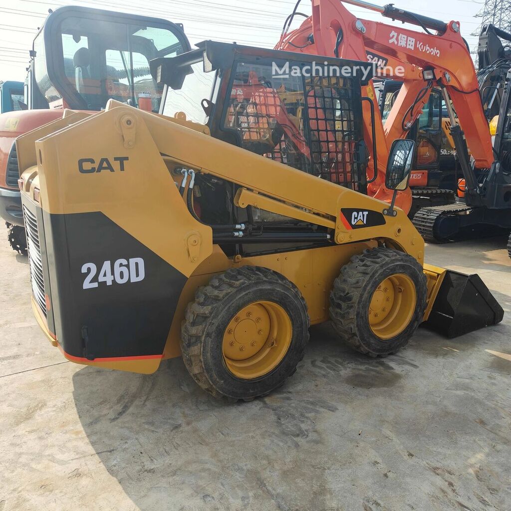 Caterpillar 246D mini utovarivač