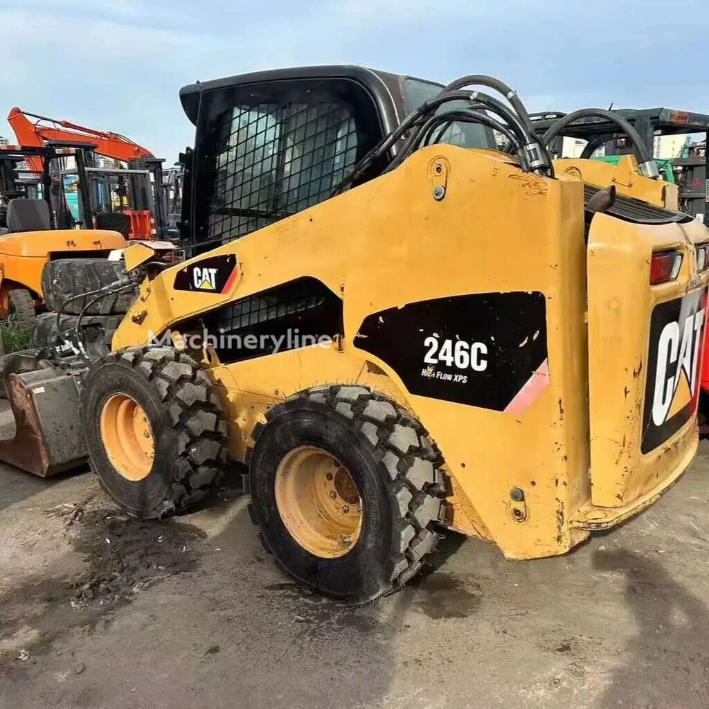 Caterpillar 246C mini utovarivač