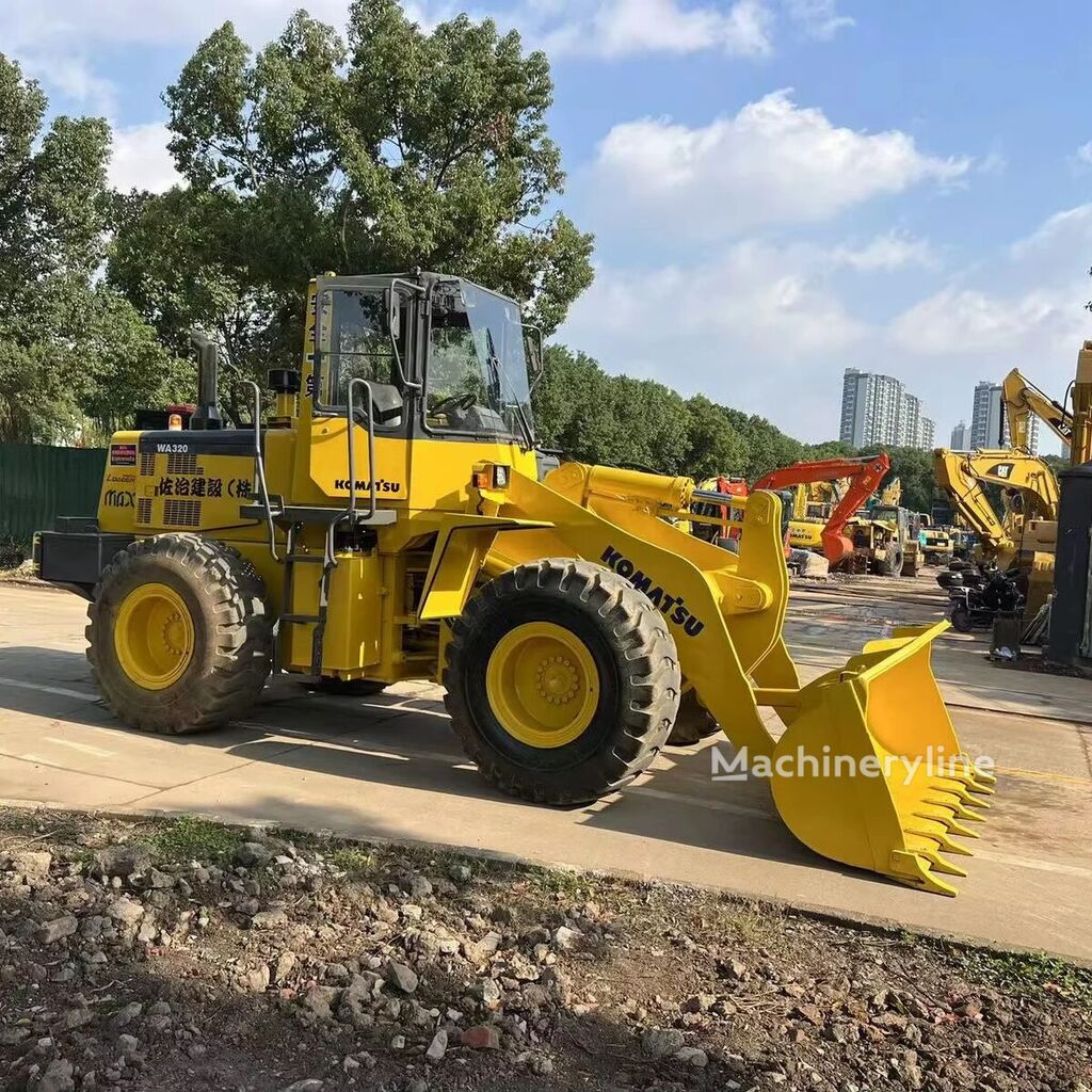 Novi Komatsu WA320-3 prednji utovarivač