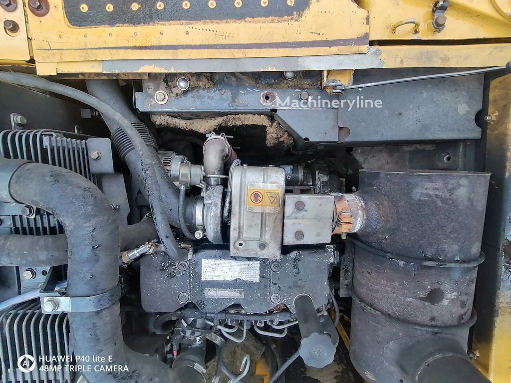 Komatsu SAA4D107E motor za bagera
