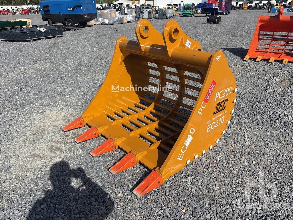 Prodaje se SEC 1450 mm Skeleton 58" to fit Kom sejalnu kašiku na aukciji
