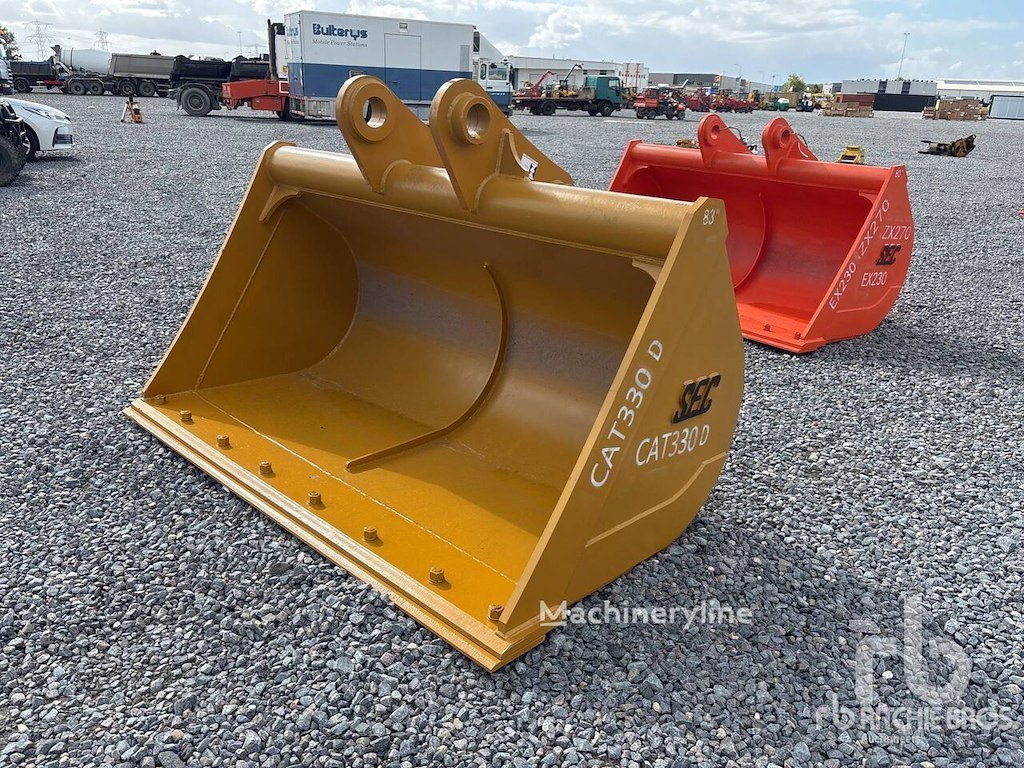 Prodaje se SEC 2100 mm Cleanup 83" to fit Cat kašiku za bager na aukciji