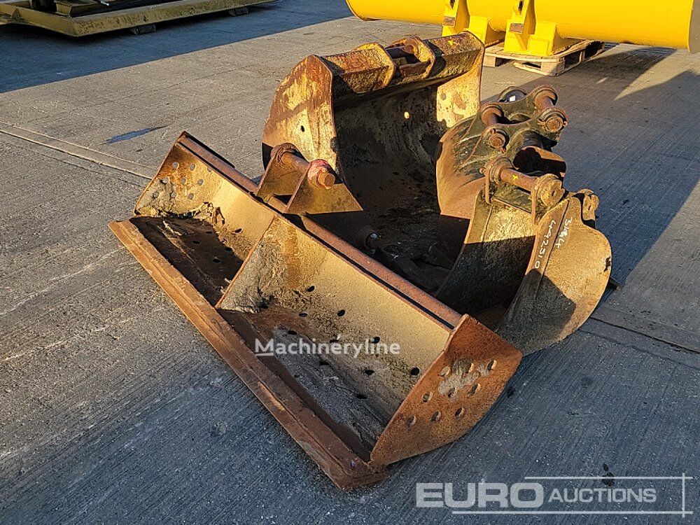 Prodaje se 60" Ditching, 34" Scoop, 24", 12" Digging Bucket 40-45mm Pin to kašiku za bager na aukciji
