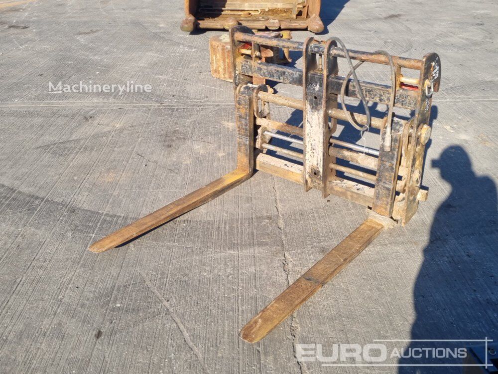 Prodaje se JCB 2018 JCB Hydraulic Fork Positioner to JCB Telehandler kašiku za prednje utovarivač na aukciji