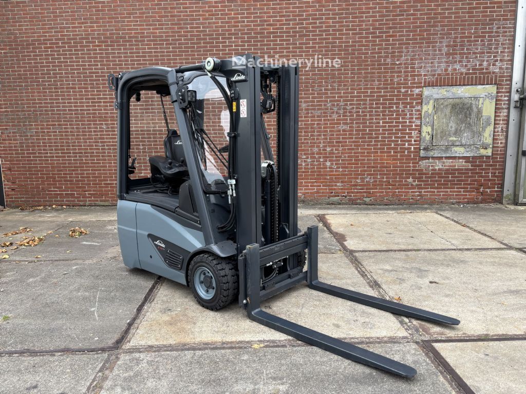 Linde E14-02 viljuškar na tri točka
