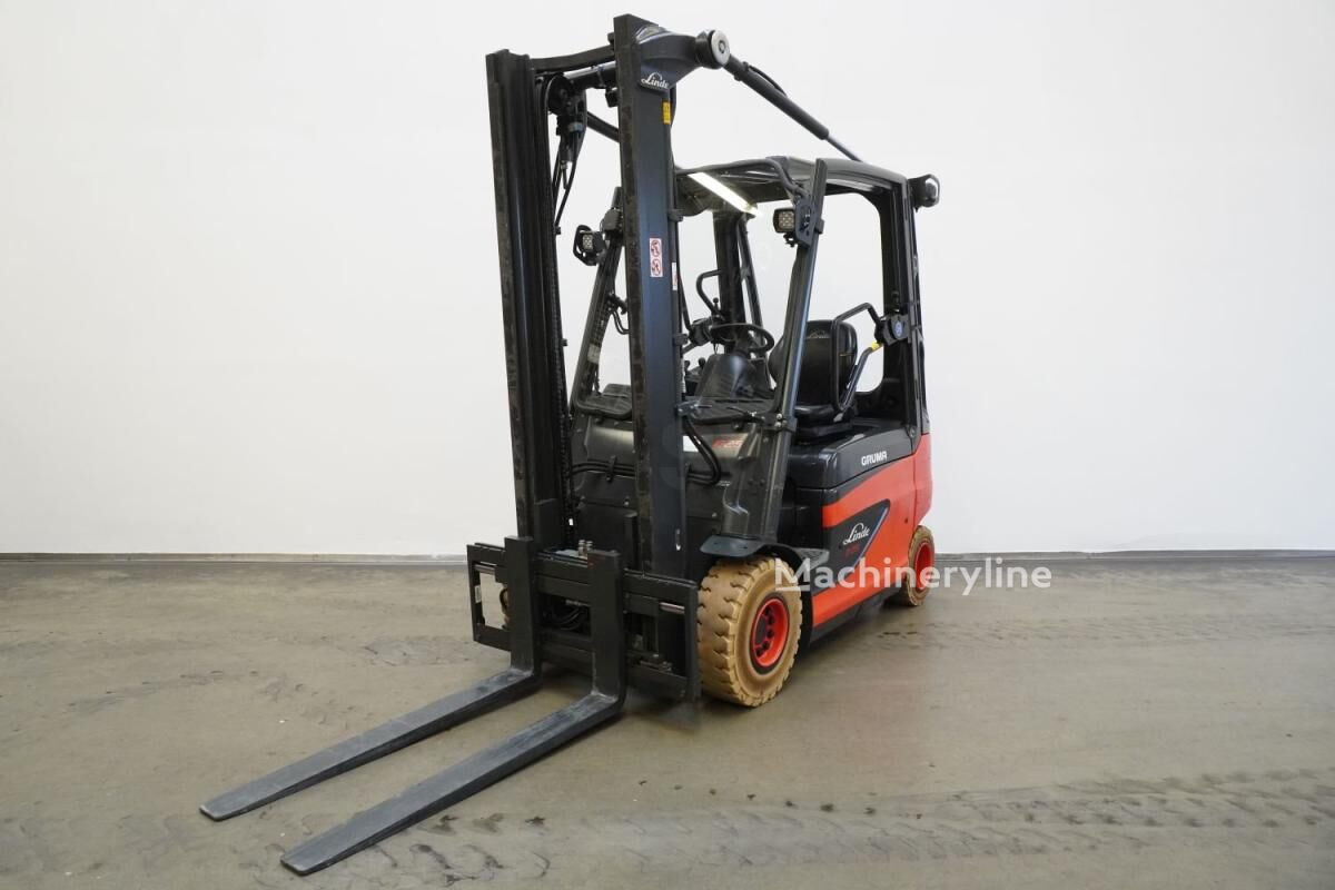 Linde E 25 387 električni viljuškar
