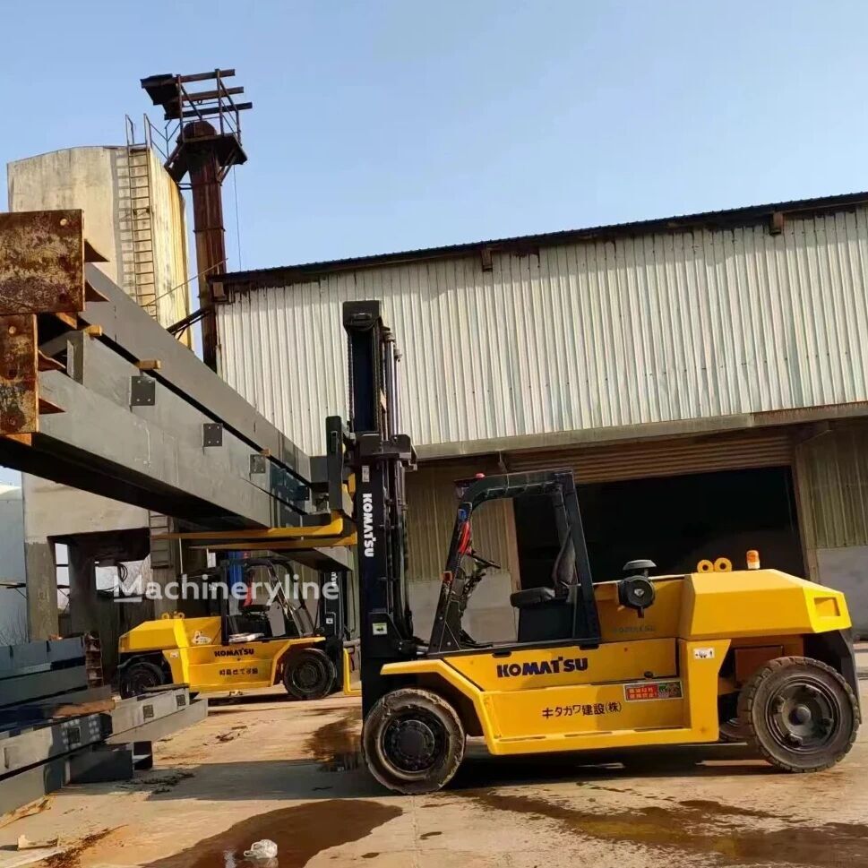 Komatsu teški viljuškar