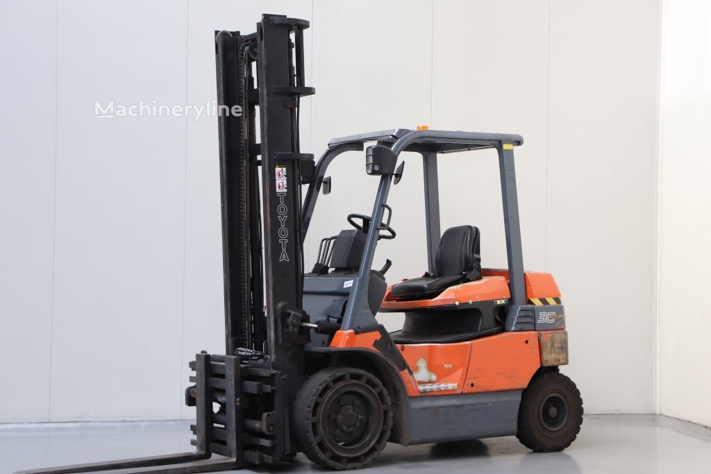 Toyota 7FB30 električni viljuškar