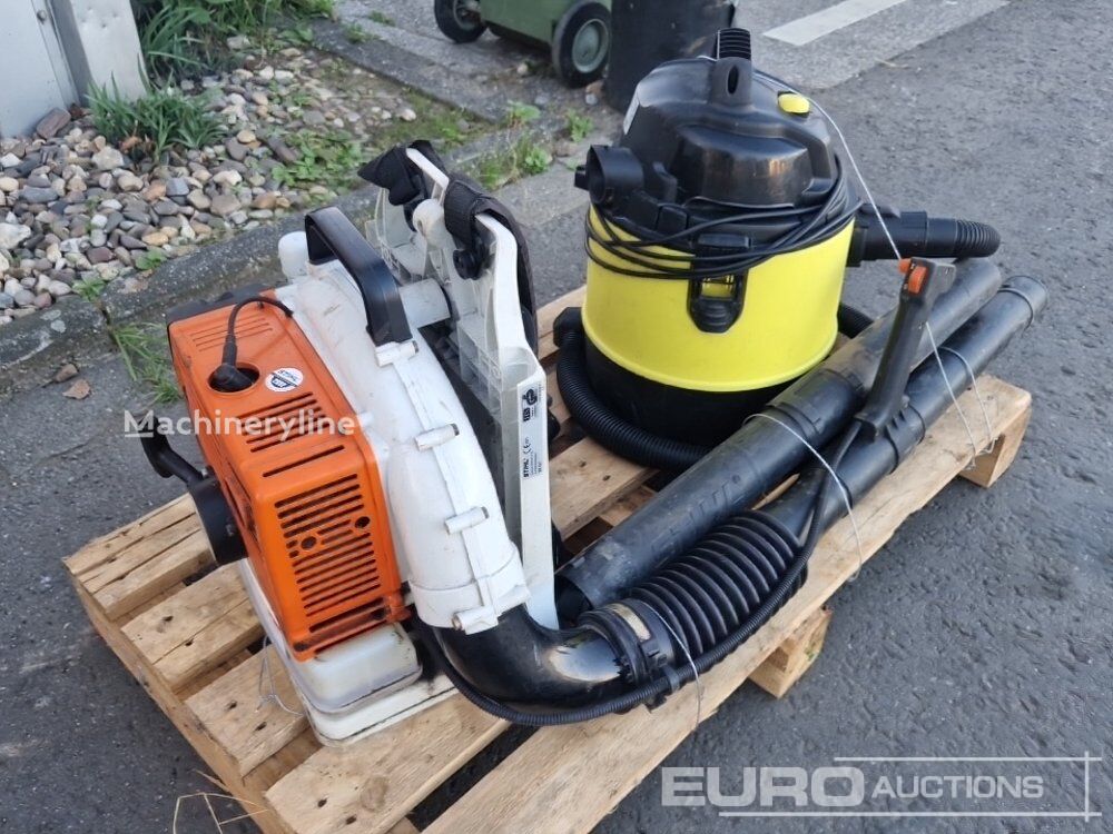 Prodaje se Parkside PNTS 1300 C3 industrijski usisivač na aukciji