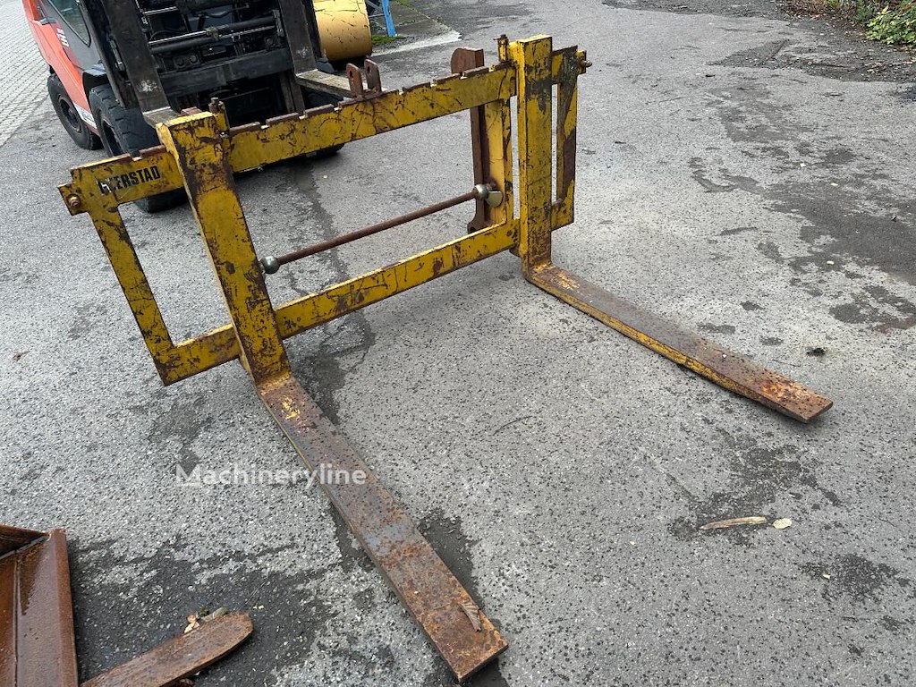 Prodaje se Andre Passer L-50 til L-120 viljuške na aukciji