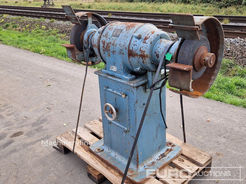 Prodaje se Double Grinding Stand mašinu za oštrenje na aukciji