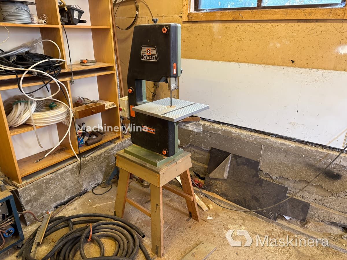 Prodaje se DeWalt BS/1310 tračnu testeru za drvo na aukciji