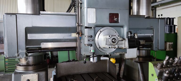 Mašina za mlevenje portala
Oerlikon KC4 FAGOR CNC Steuerung