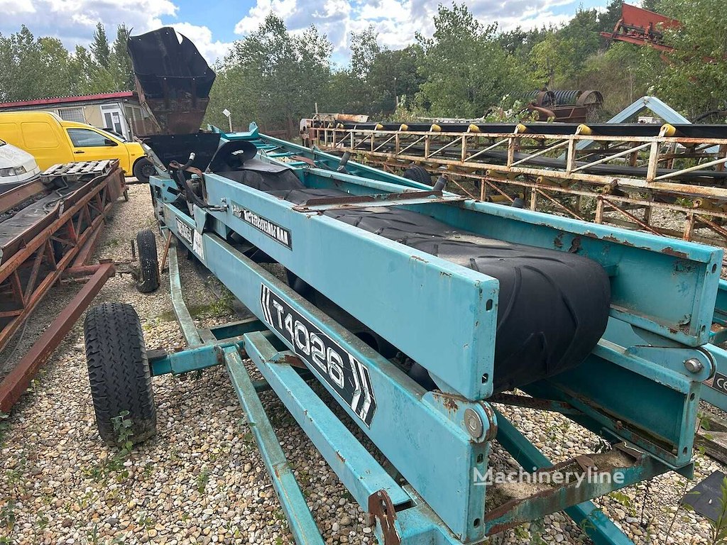 Prodaje se Powerscreen T4026 poljoprivredni transporter na aukciji