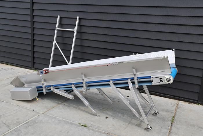 Jasa trakasti transporter