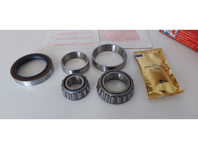 Wheel bearing kit, front, for Mercedes 123 - QWB659