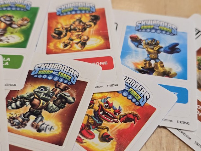 Kartice Skylanders kodovi 9 komada različite