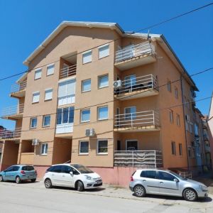 STAN 44 M2 VELIKO GRADISTE