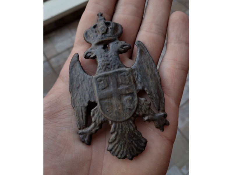 OGROMNA KOKARDA KRALJEVINE RETKO
