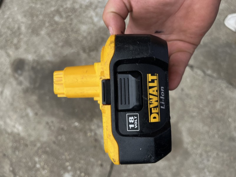 DEWALT AKU BATERIJA