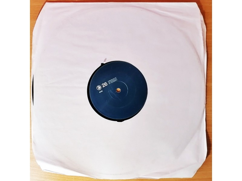 RASPRODAJA PLOČA: TOMIE NEVADA, 2005, tehno, 5-