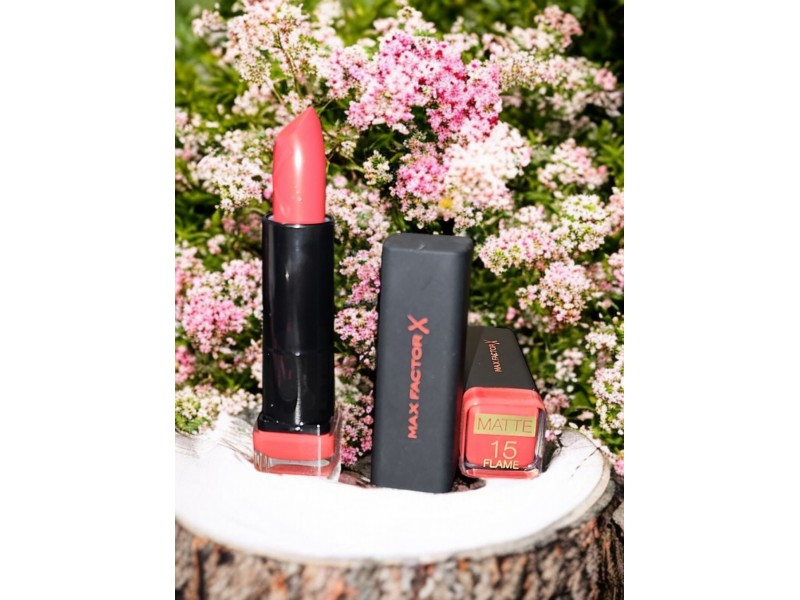MAX FACTOR MATTE 15 FLAME