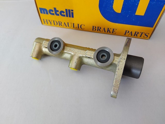 Brake master cylinder, Austin Montego Rover 74066619