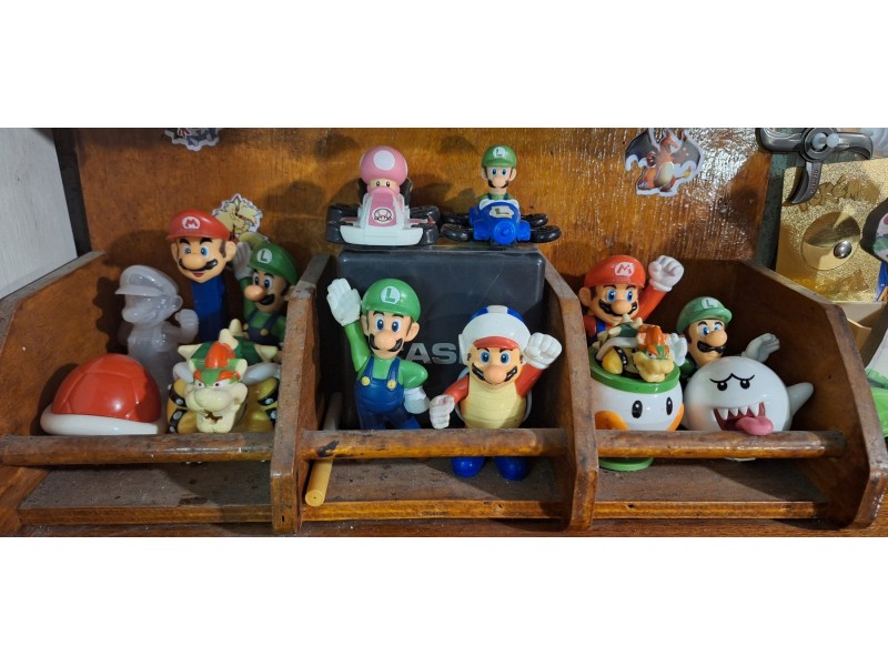 Super Mario Bros figure
