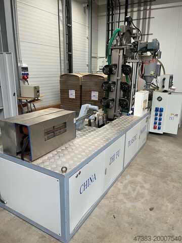 Proizvodnja creva
ZHI FU Schlauchextruder