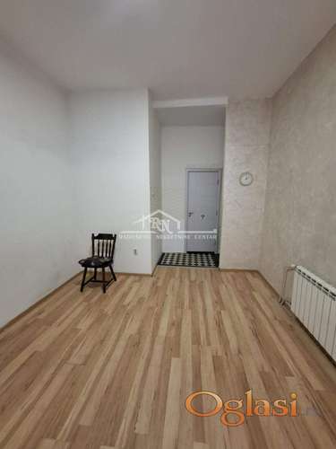 Obilićev venac, Maršala Birjuzova, 22m2 ID#1561