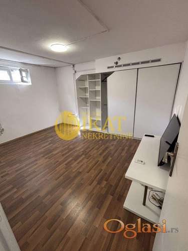 Savska, Palata pravde, 43m2 idealno kao poslovni prostor ID#4653