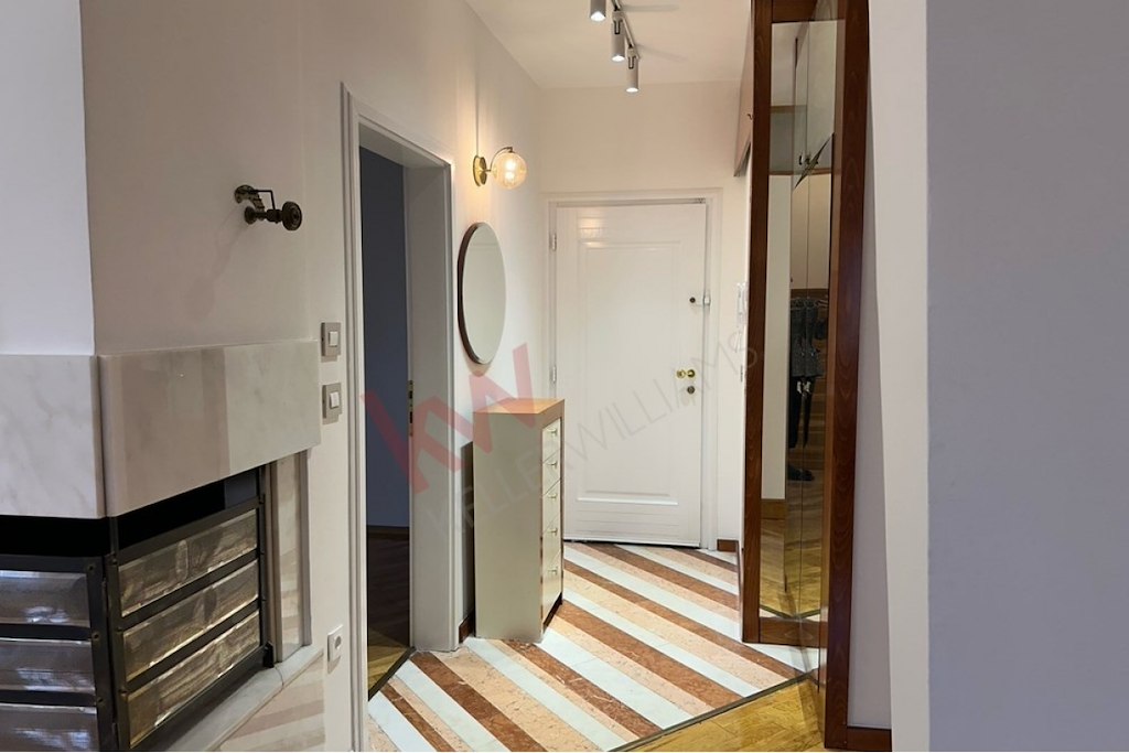 Slavija, renoviran stan, 146m2, lift, terasa