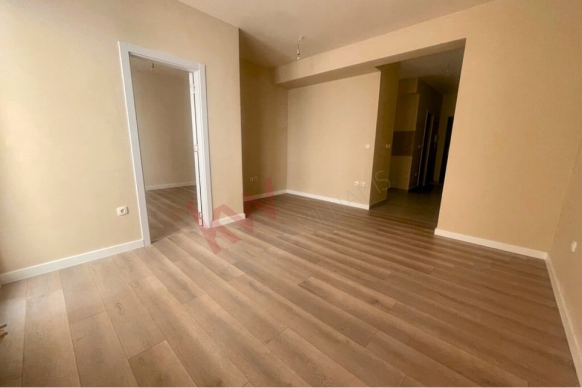 Rudi Čajavec, 2. 0 stan, 45 m²