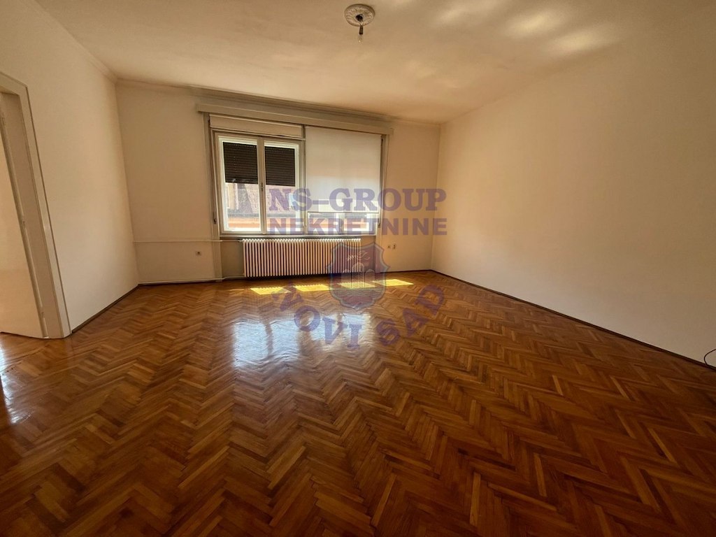 Prodaje se stan u Centru Novog Sada 173m2