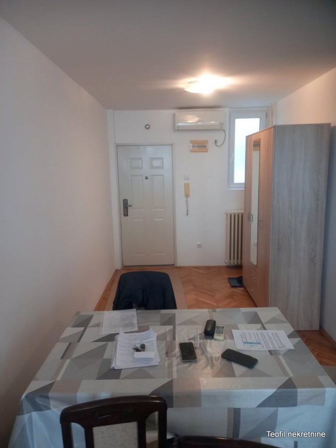 NOVI BEOGRAD BLOK 1 - FONTANA 60m2 , (L) , 550e