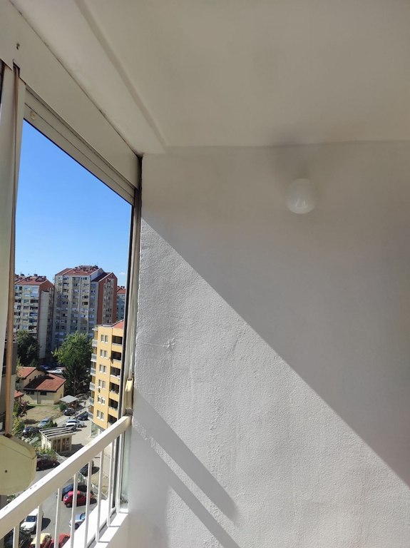 izdajem jednoiposoban stan u Nišu