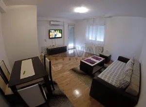 Izdavanje Stan - Niš, Crveni Krst: Popovac