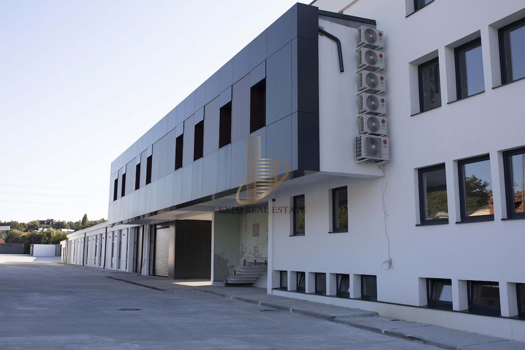 Kancelarijski prostor 1200m2 Palilula