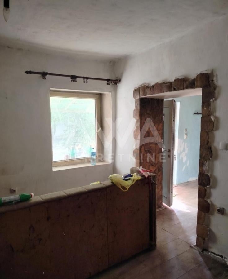Svetozar Miletić, Kuća od 90m2 na placu od 756m2