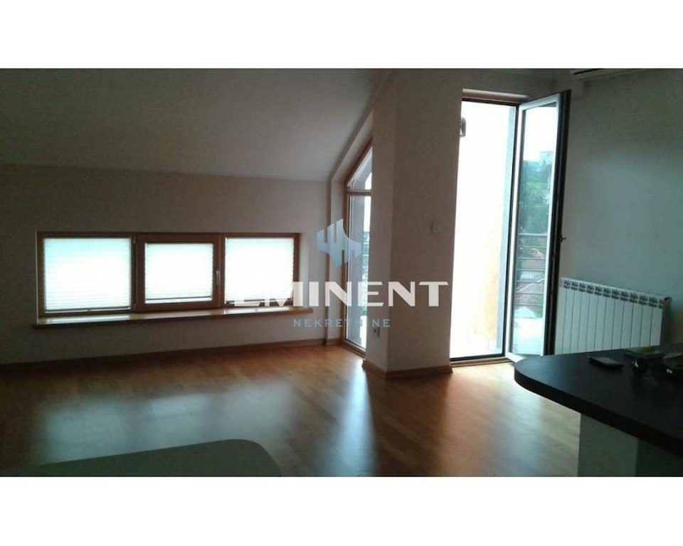 Savski venac, Lisičji potok, Milana Blagojevića Španca, 4.0, 115m2, 1000 EUR