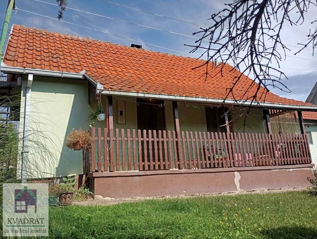 Kuća 56m2, plac 5 ari, Draževac, Obrenovac - 36.000€
