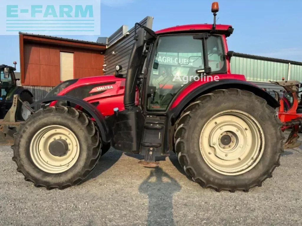 Valtra t214v traktor točkaš