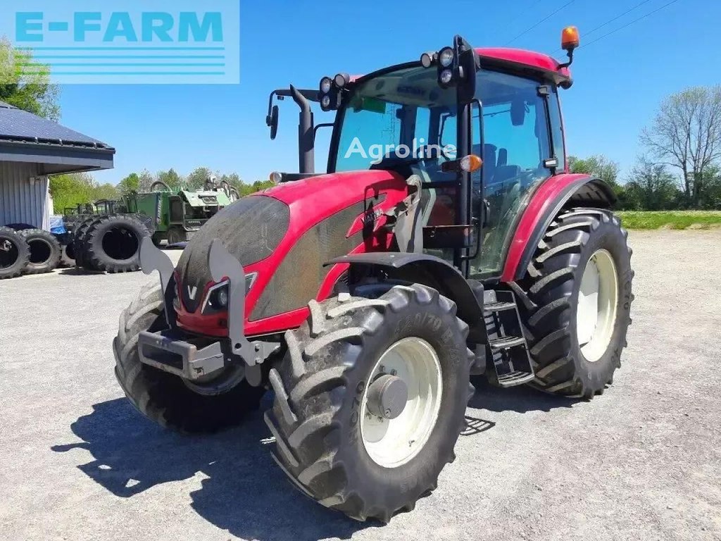 Valtra a114 traktor točkaš