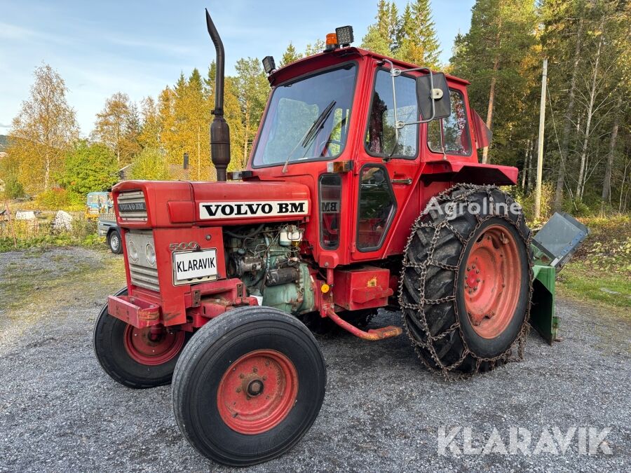 Prodaje se Volvo 500 traktor točkaš na aukciji