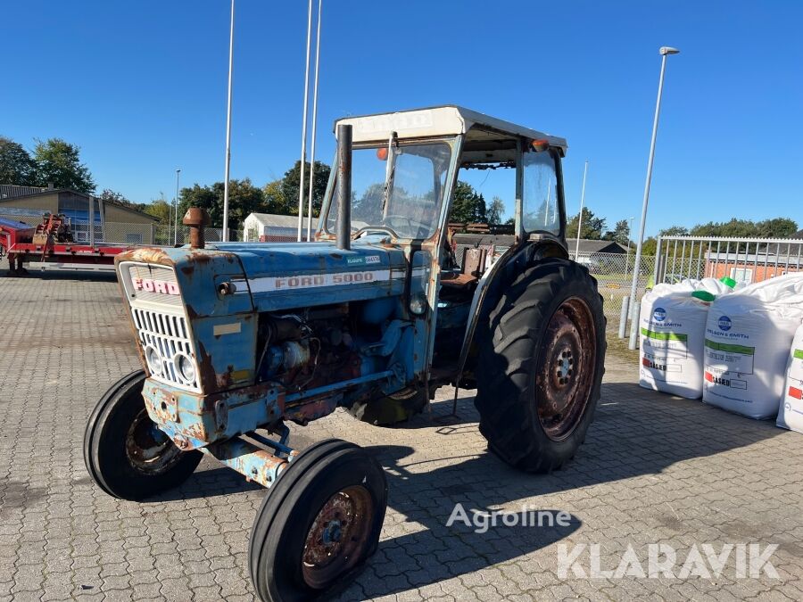 Prodaje se Ford 5000 traktor točkaš na aukciji