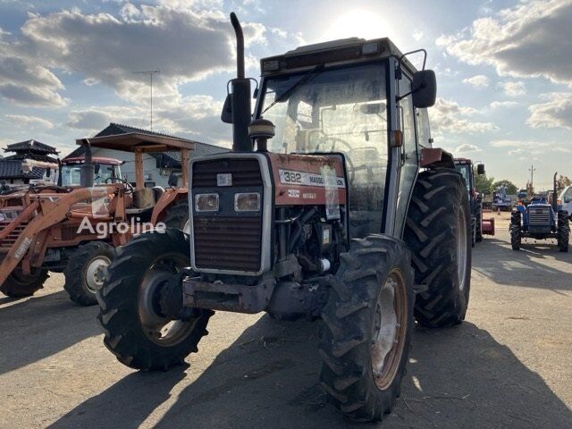 Massey Ferguson TRACTOR(Massey Ferguson) traktor točkaš